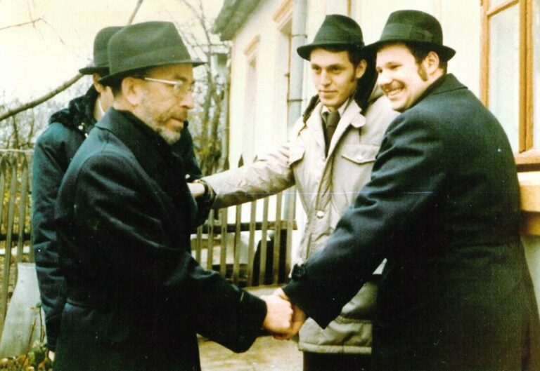 THE LEGACY - THE LIFE AND TEACHINGS OF RABBI ZVI ARYEH ROSENFELD ...